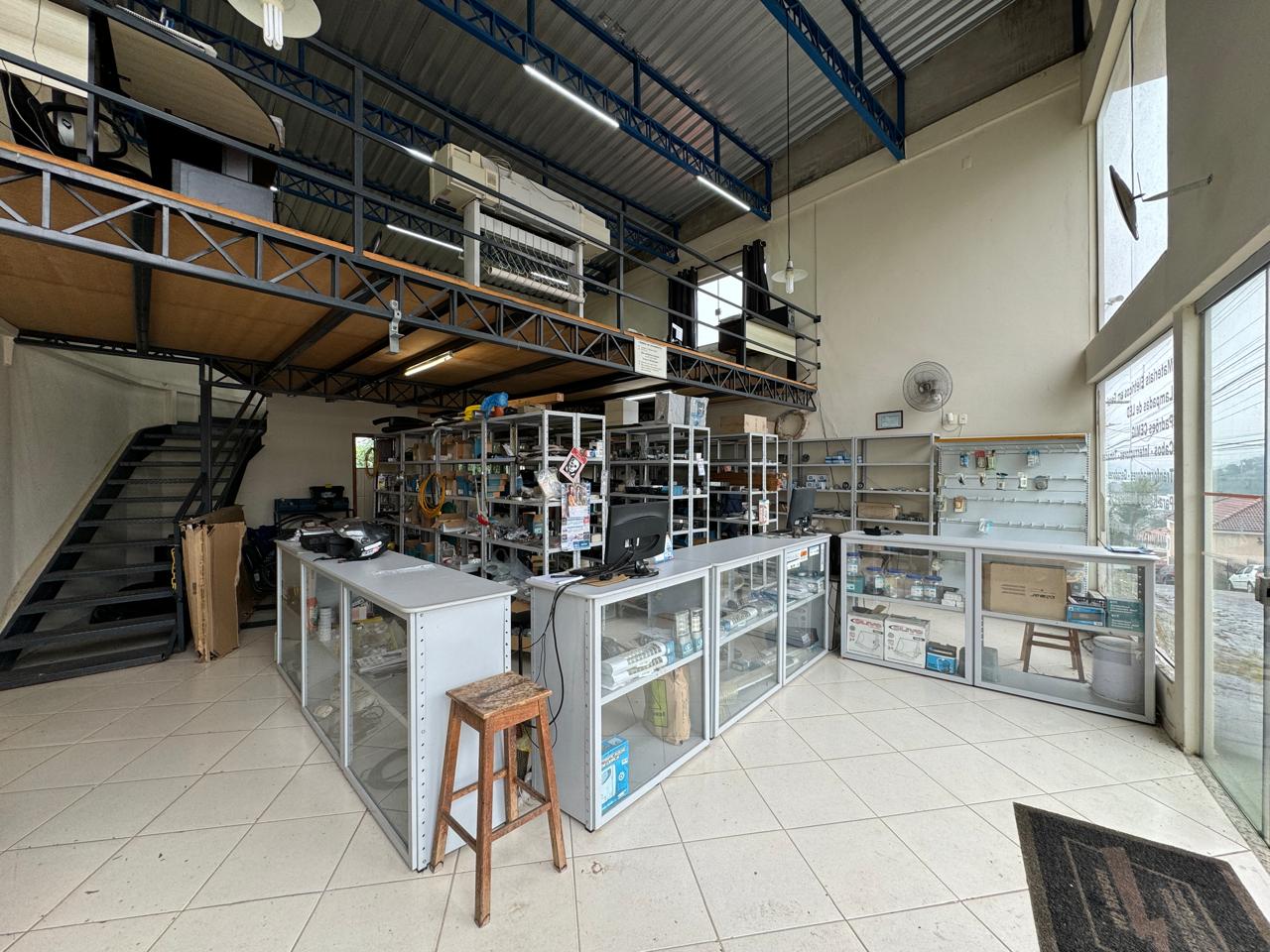 VENDA – Ponto Comercial de 138 m²!!! – Fernando Mello Imoveis